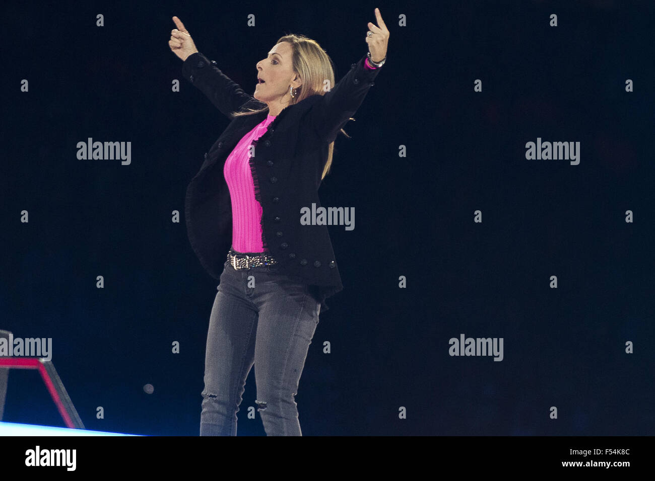 Marlee matlin deaf actress hi-res stock photography and images - Alamy