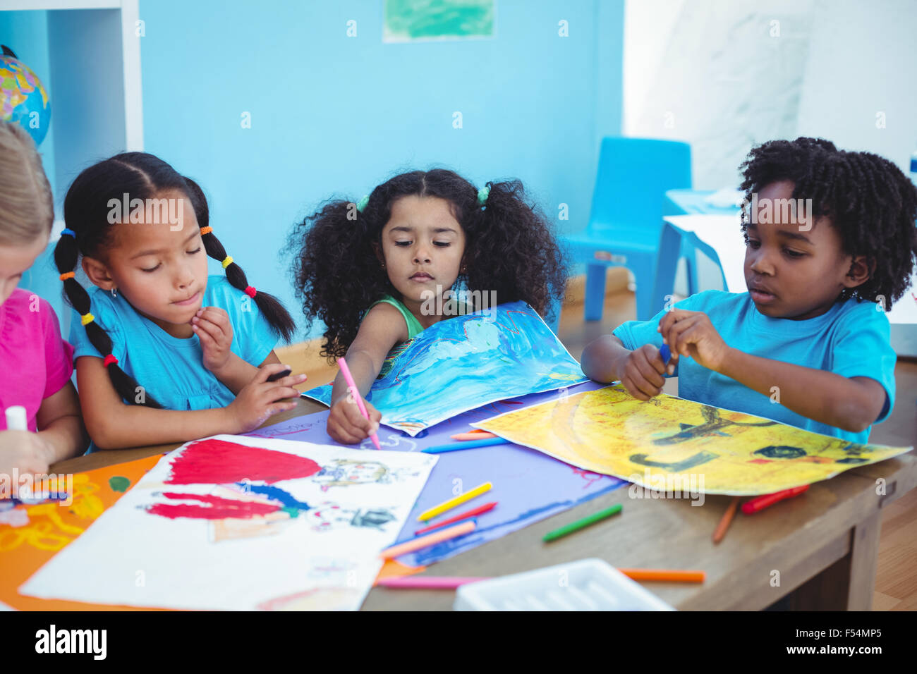 Pictures for kids hi-res stock photography and images - Alamy