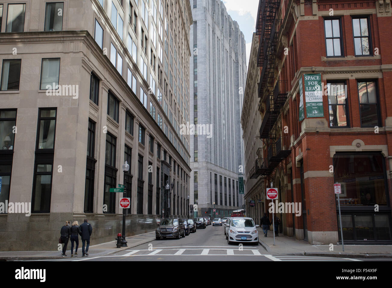 Narrow street narrow street hi-res stock photography and images - Alamy