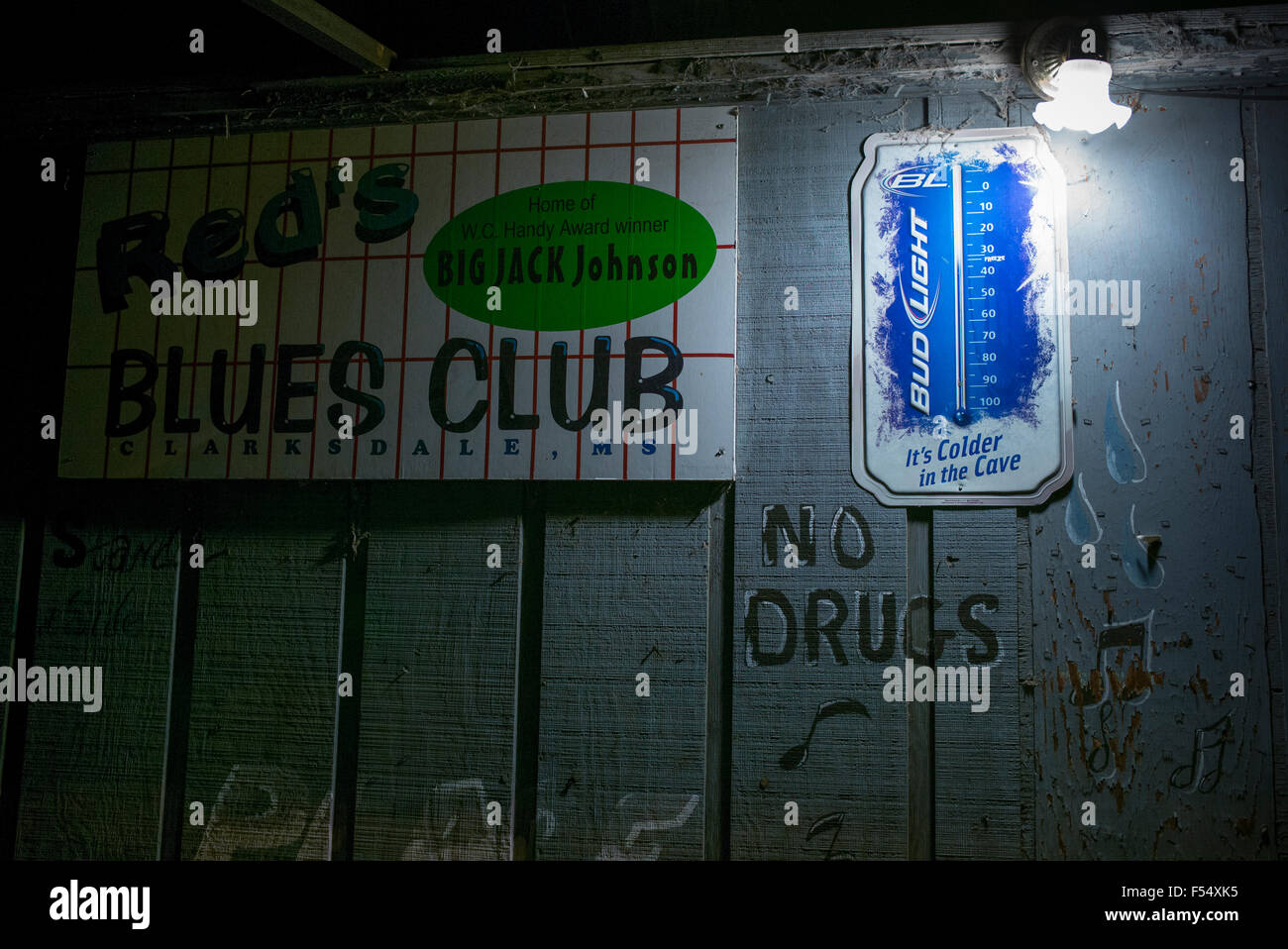 Red's Lounge Blues Club entrance sign in Clarksdale, birthplace of the ...