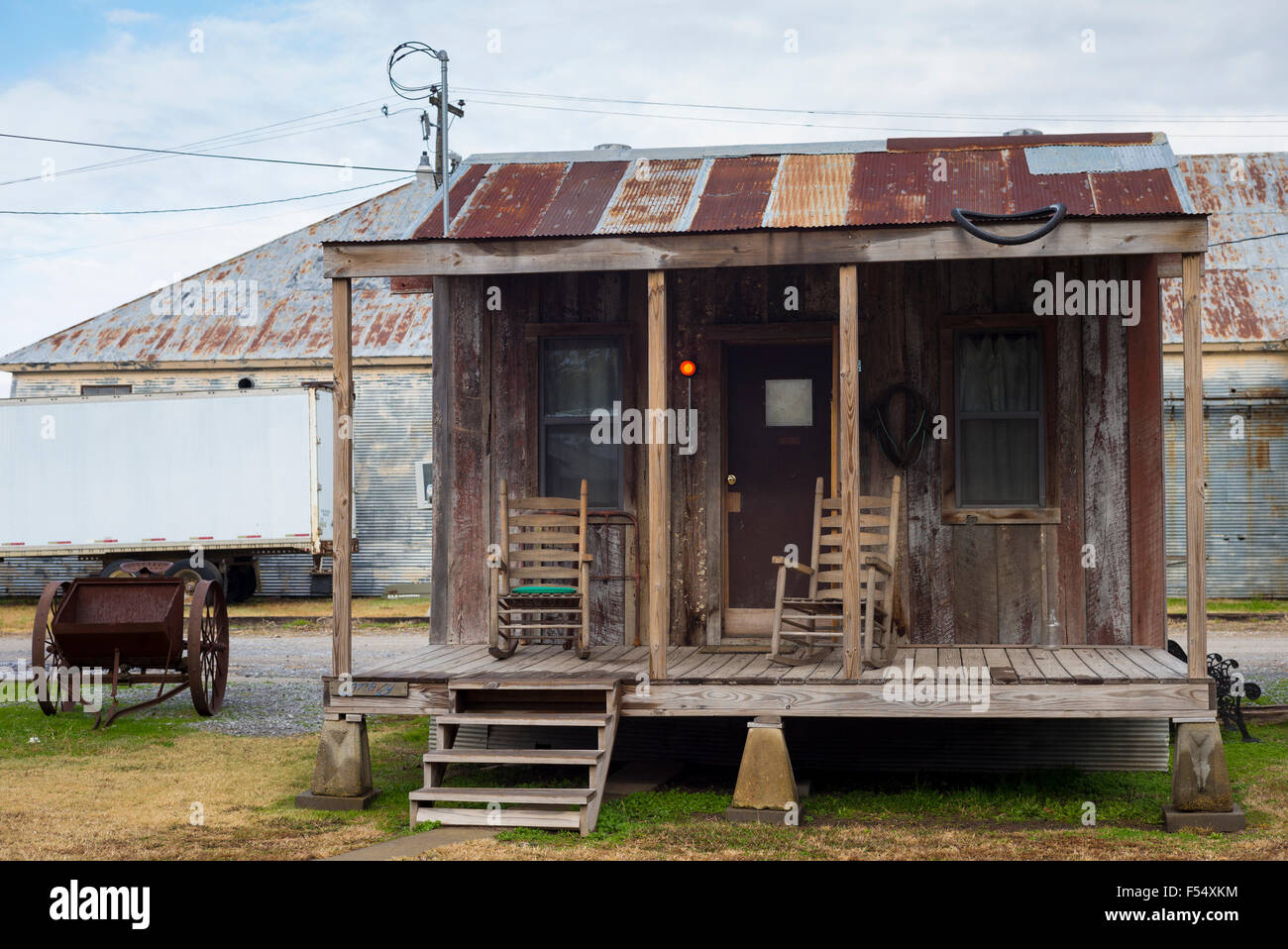 Guest shacks hotel rooms at The Shack Up Inn cotton sharecroppers theme ...
