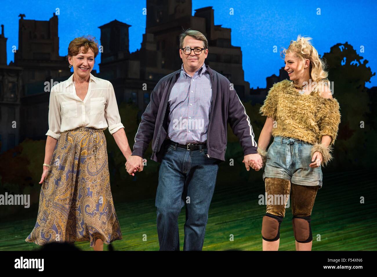 New York, NY, USA. 27th Oct, 2015. Julie White, Matthew Broderick ...