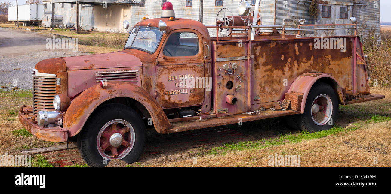 Abandoned rusty fire truck engine at The Shack Up Inn cotton ...