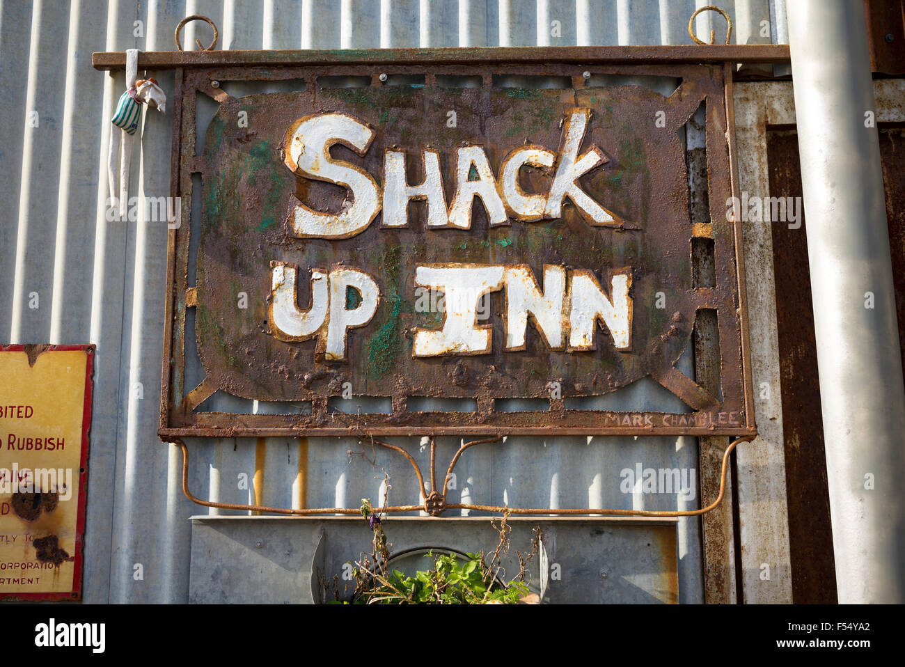 Sign at front entrance of The Shack Up Inn cotton sharecroppers theme ...