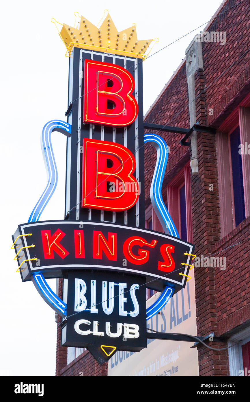 Neon sign for B.B. King's Blues Club in famous Beale Street ...