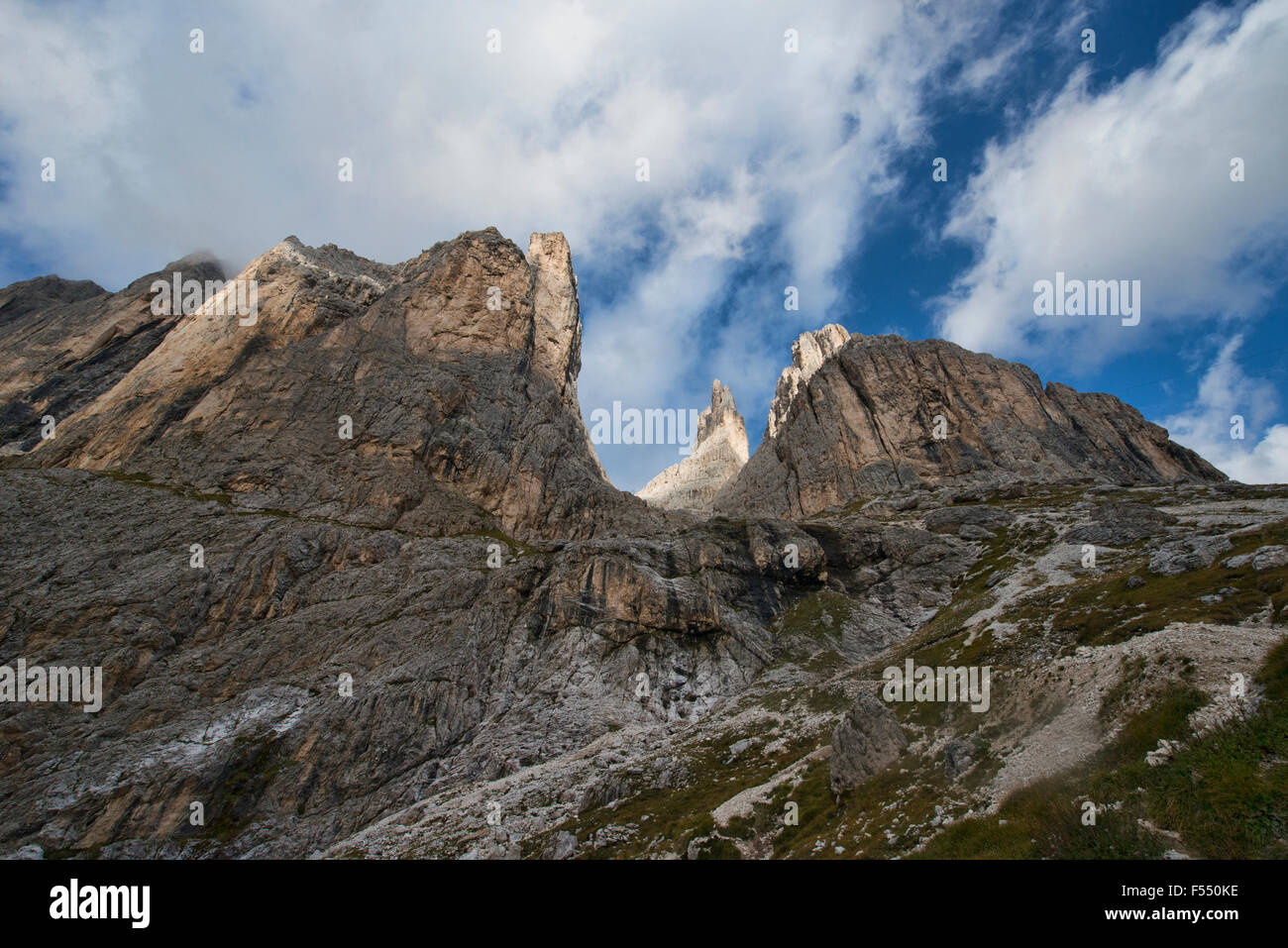 The mighty Vajolet Towers in the Catinaccio (Rosengarten) in the ...