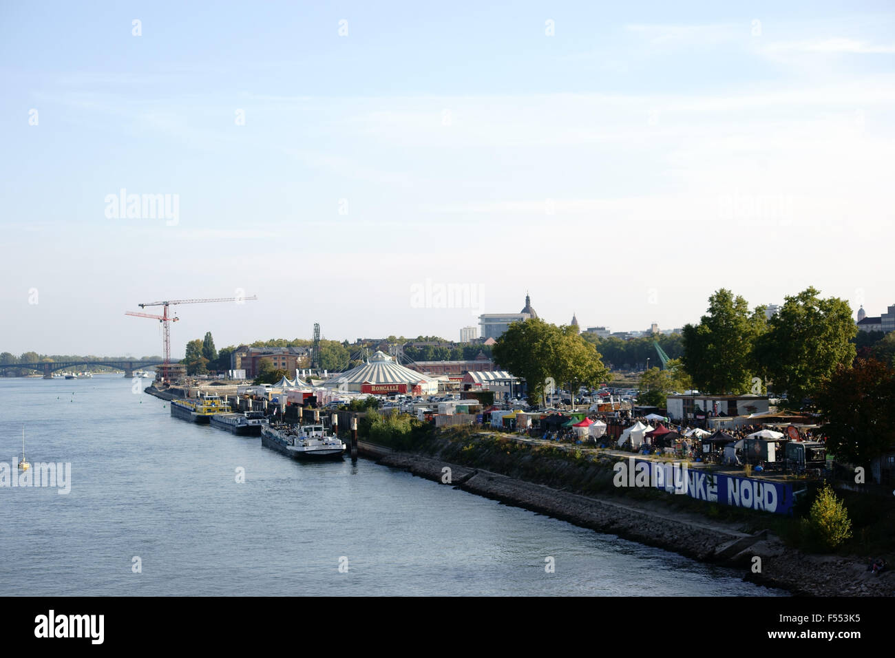 Is the port of mainz hi-res stock photography and images - Alamy