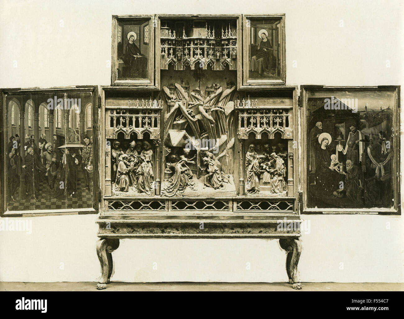 Triptych hi-res stock photography and images - Alamy