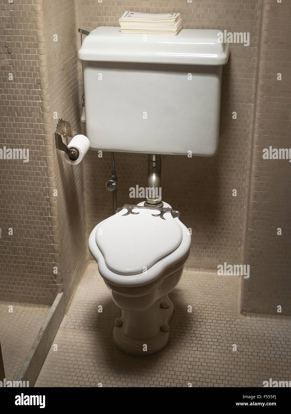 Toilet antique High Resolution Stock Photography and Images - Alamy