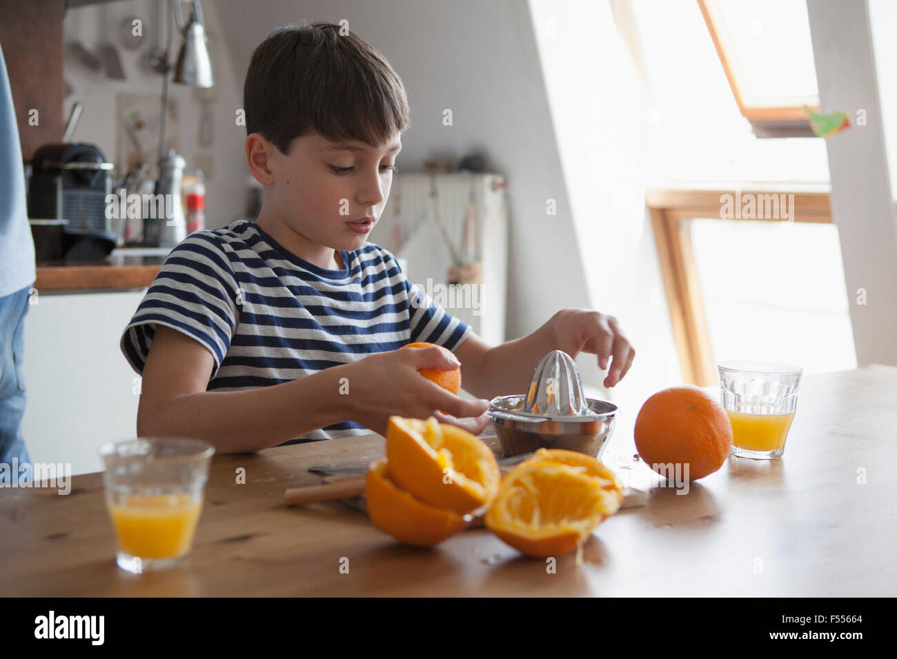Juice making hi-res stock photography and images - Alamy