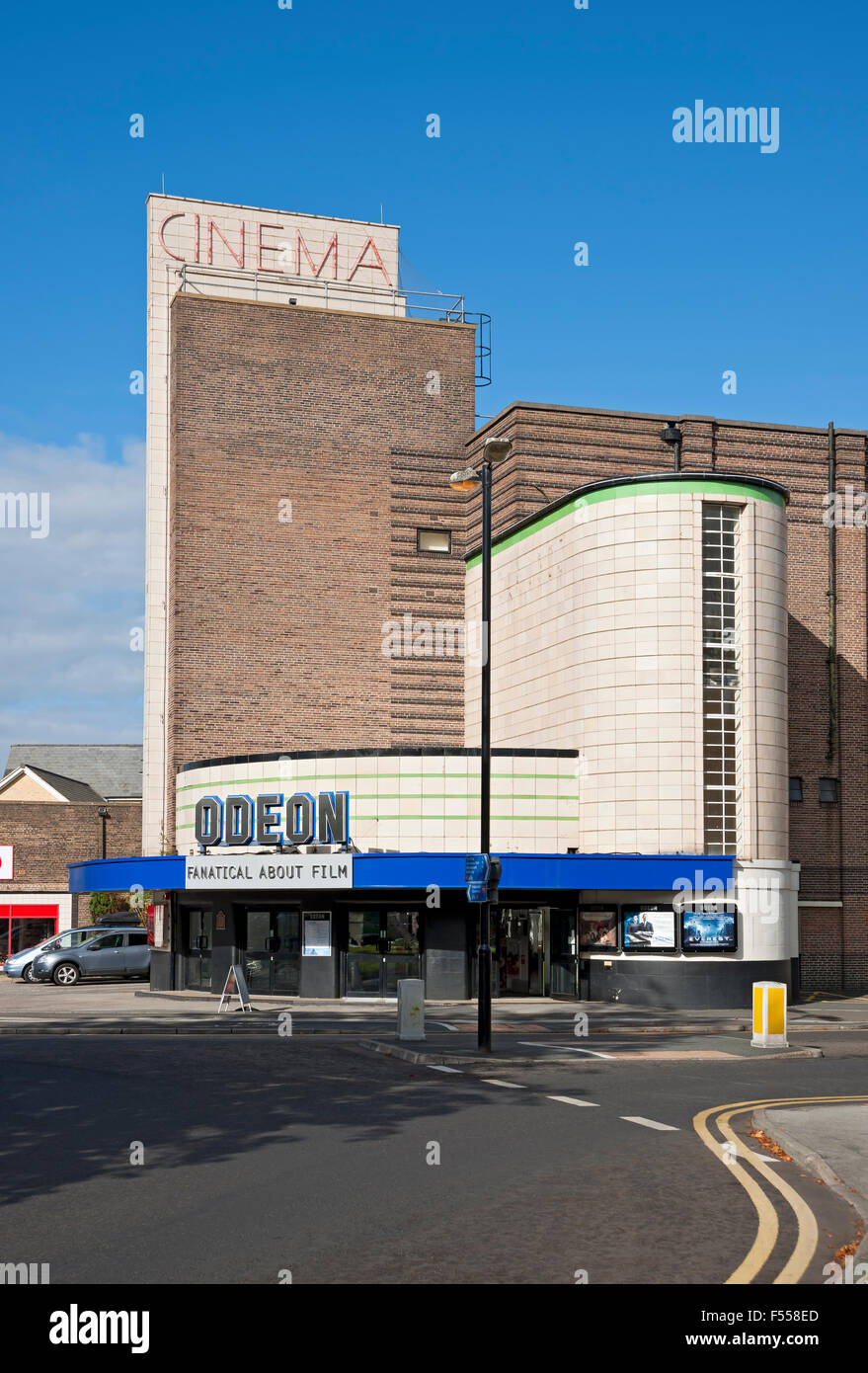 Odeon cinema odeon logo hi-res stock photography and images - Alamy
