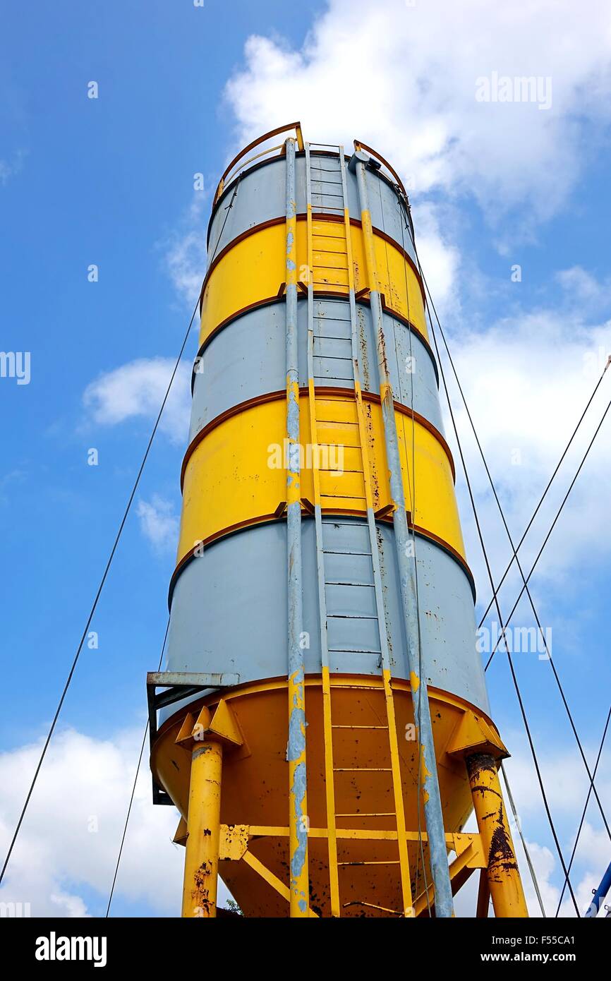 Cement cylinder hi-res stock photography and images - Alamy