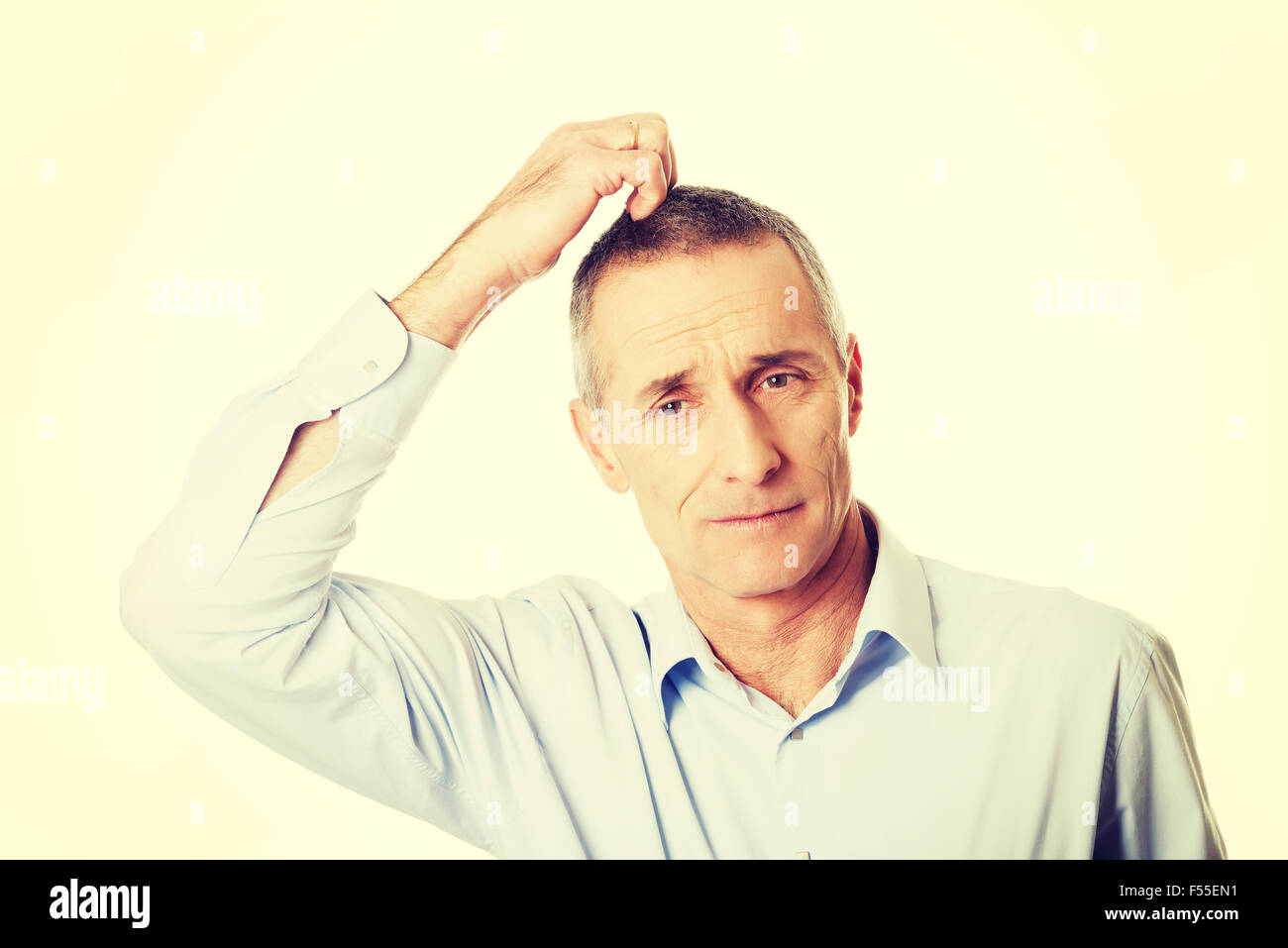Confused man scratching his head Stock Photo - Alamy Confused man scratching his head Stock Photo - Alamy