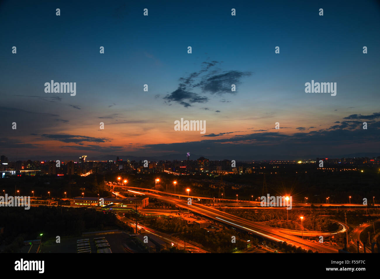 Twilight highway hi-res stock photography and images - Alamy