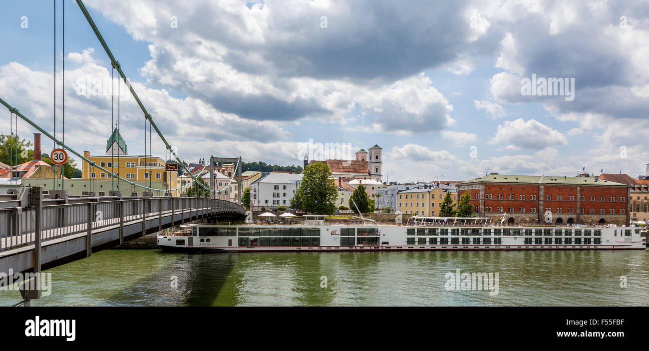 The Danube river as it passes the German town of Passau, Lower Bavaria ...