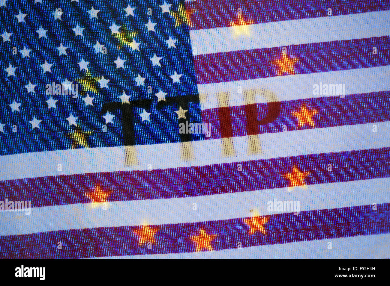 Dresden, Germany. 28th Oct, 2015. ILLUSTRATION - The stars of the EU ...