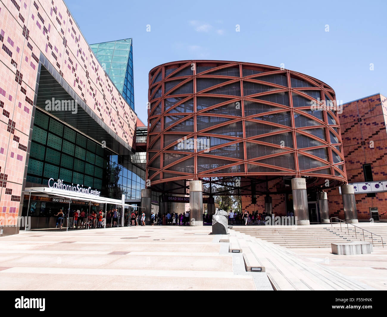 California science center hi-res stock photography and images - Alamy