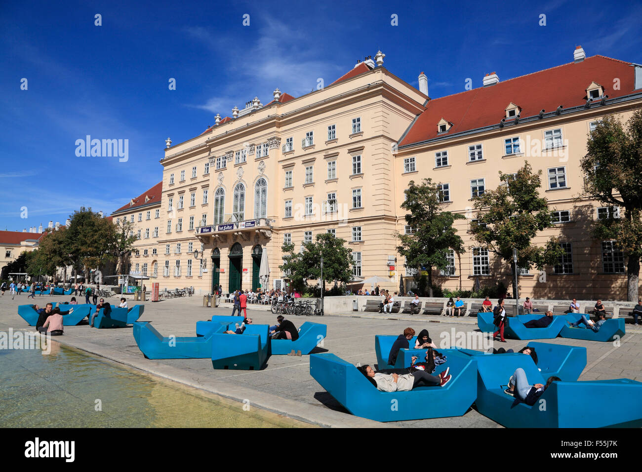 Museums quartier vienna hi-res stock photography and images - Alamy
