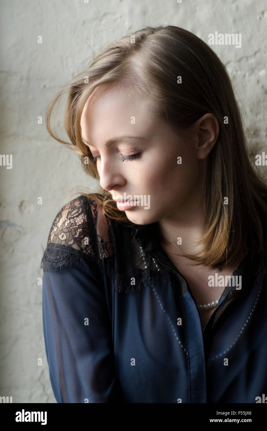 Portrait unhappy sad woman hi-res stock photography and images - Alamy
