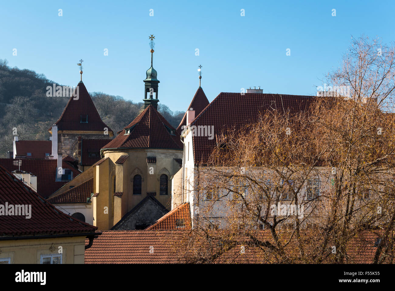 Prague, view of the Mala Strana houses from the Charles bridge on the ...