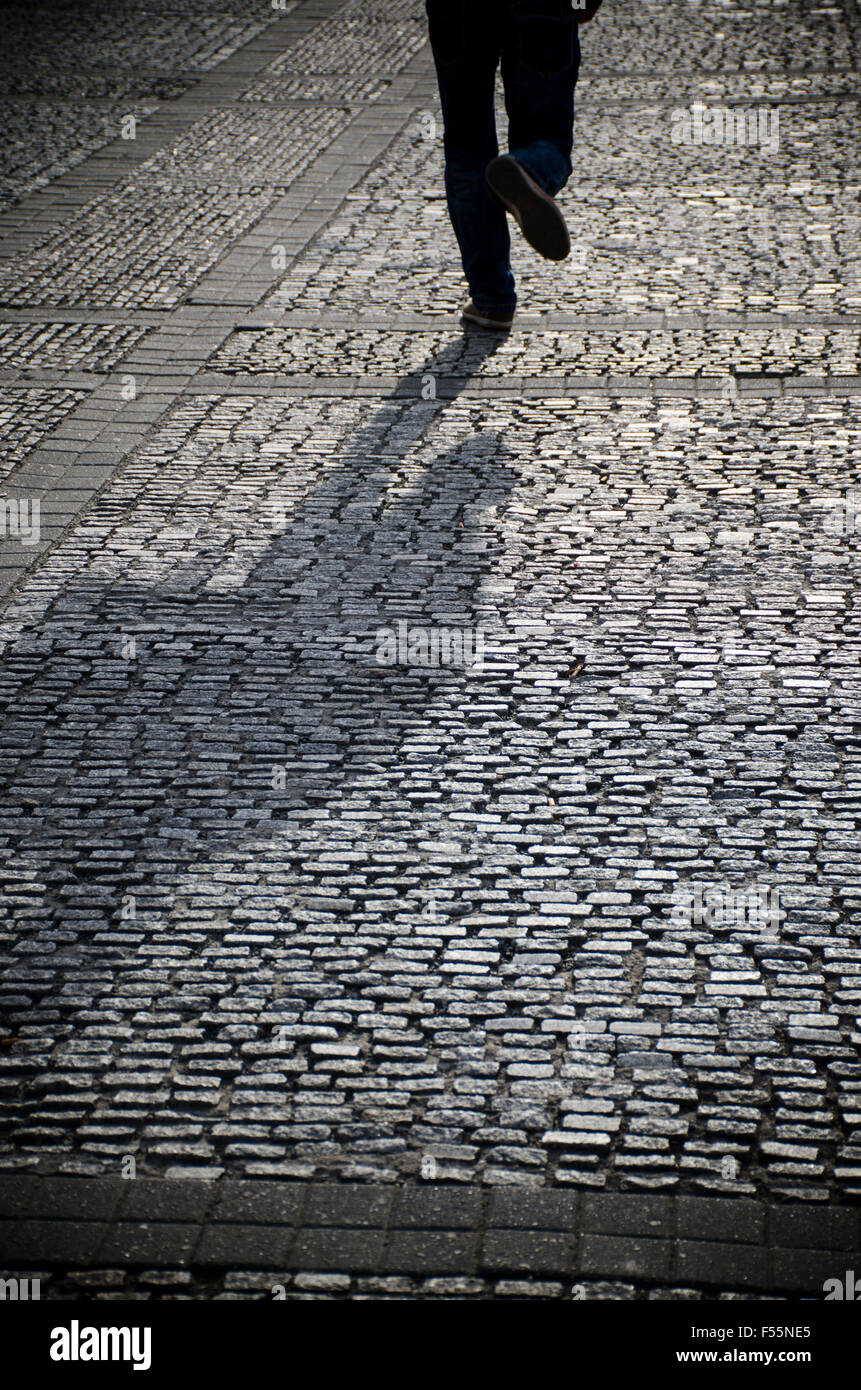 Mysterious man hi-res stock photography and images - Alamy