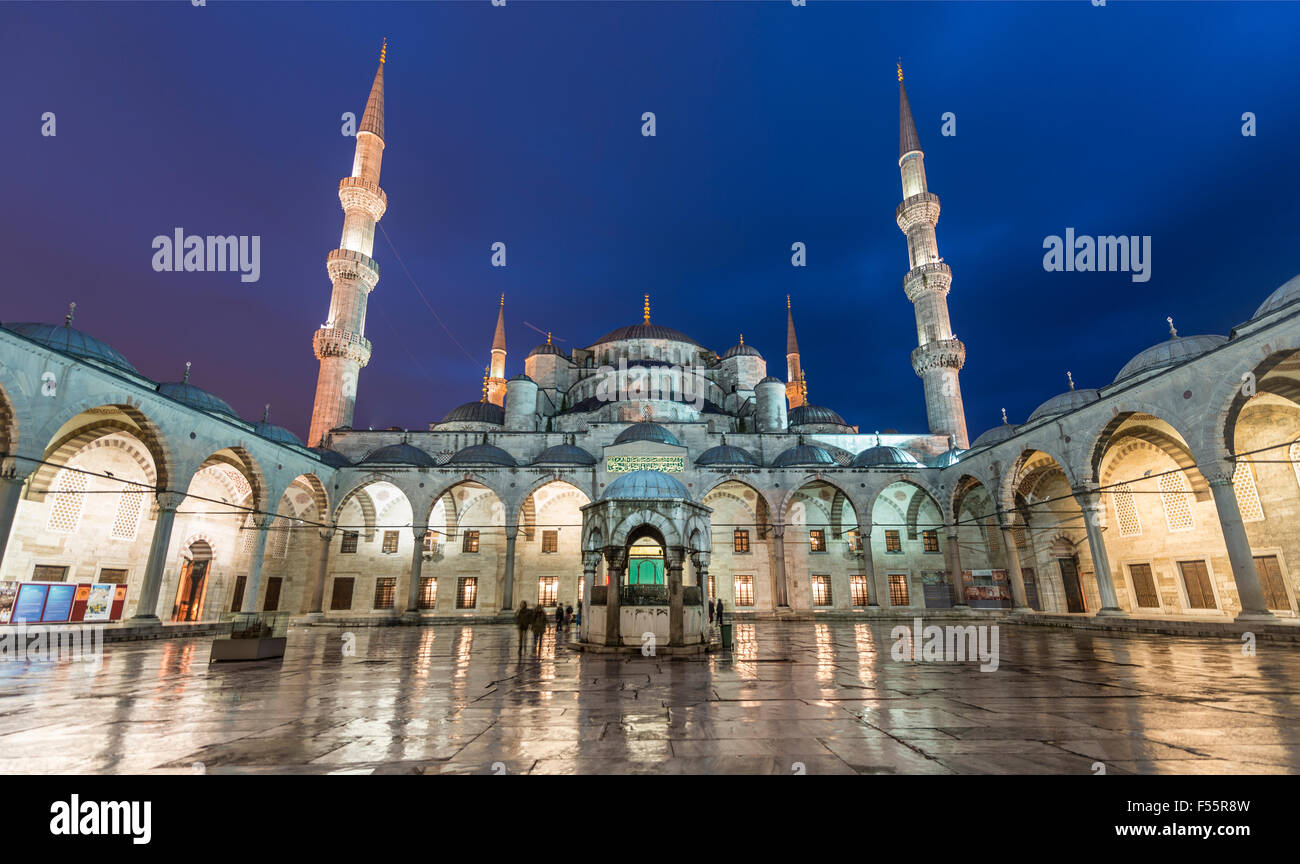 Sultan ahmet mosque hi-res stock photography and images - Alamy