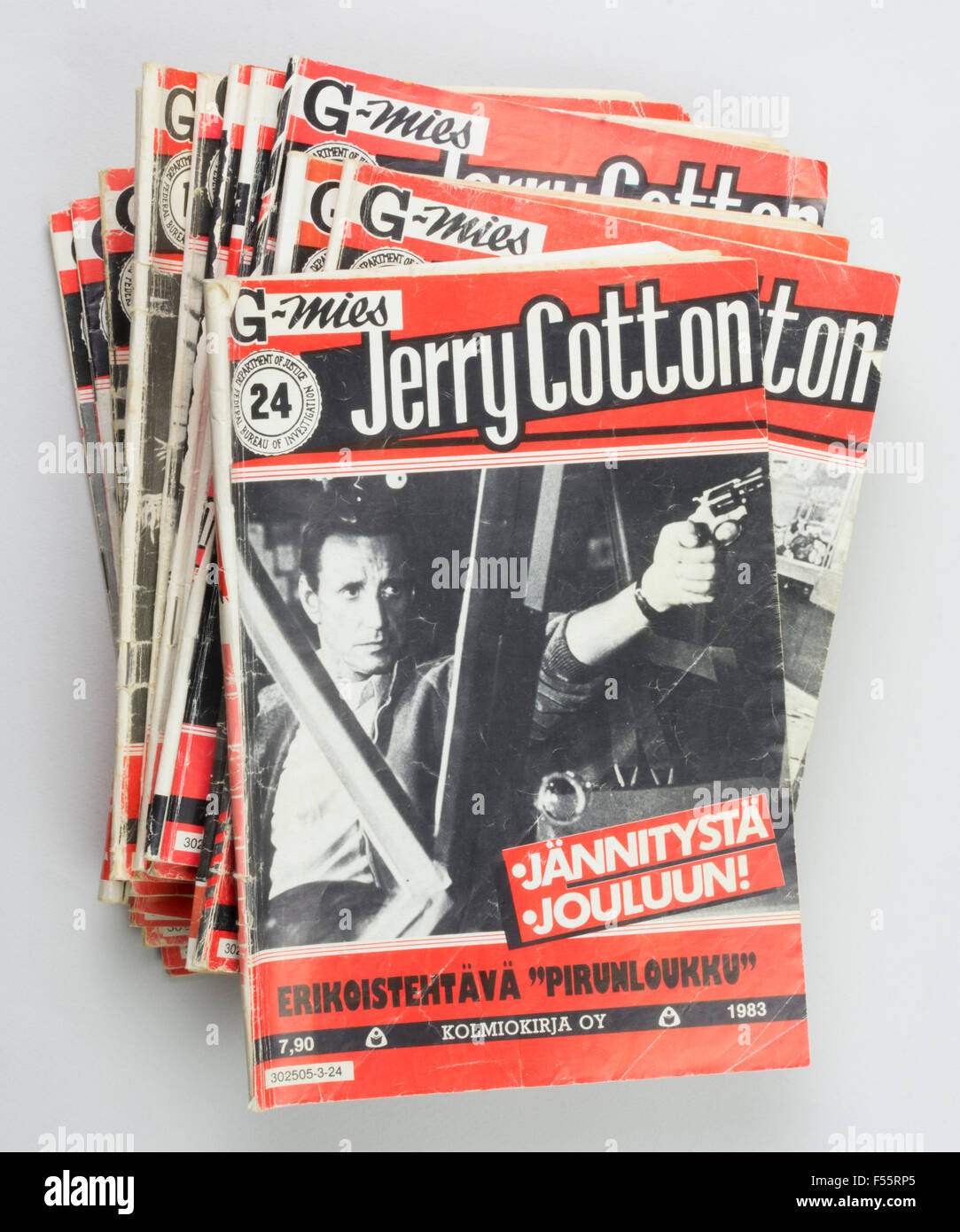 Pulp magazines hi-res stock photography and images - Alamy