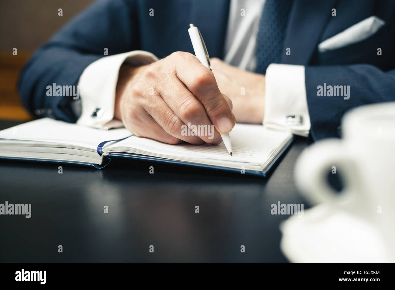 Expensive office hi-res stock photography and images - Alamy