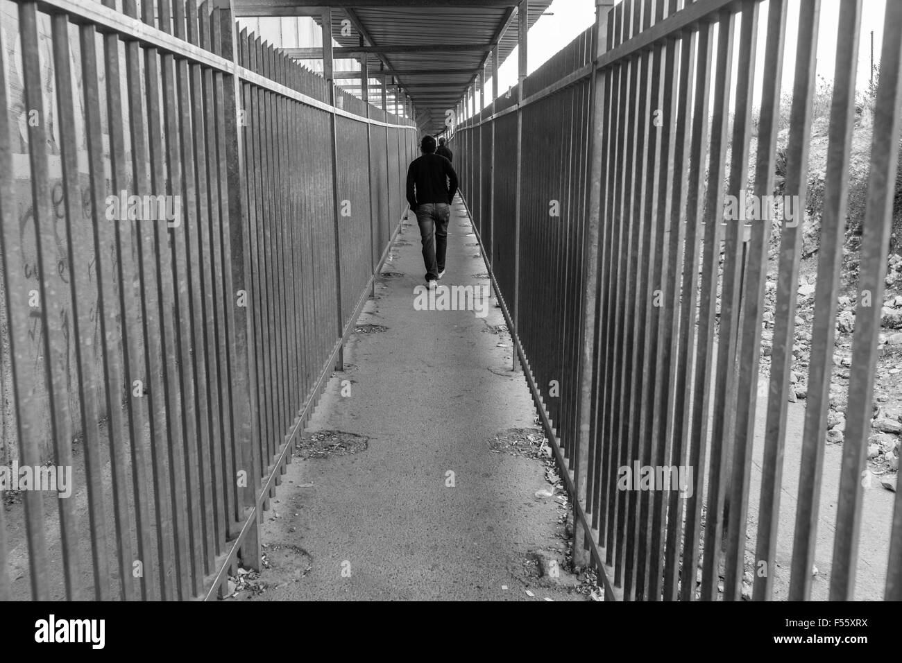 Palestine wall checkpoint hi-res stock photography and images - Alamy