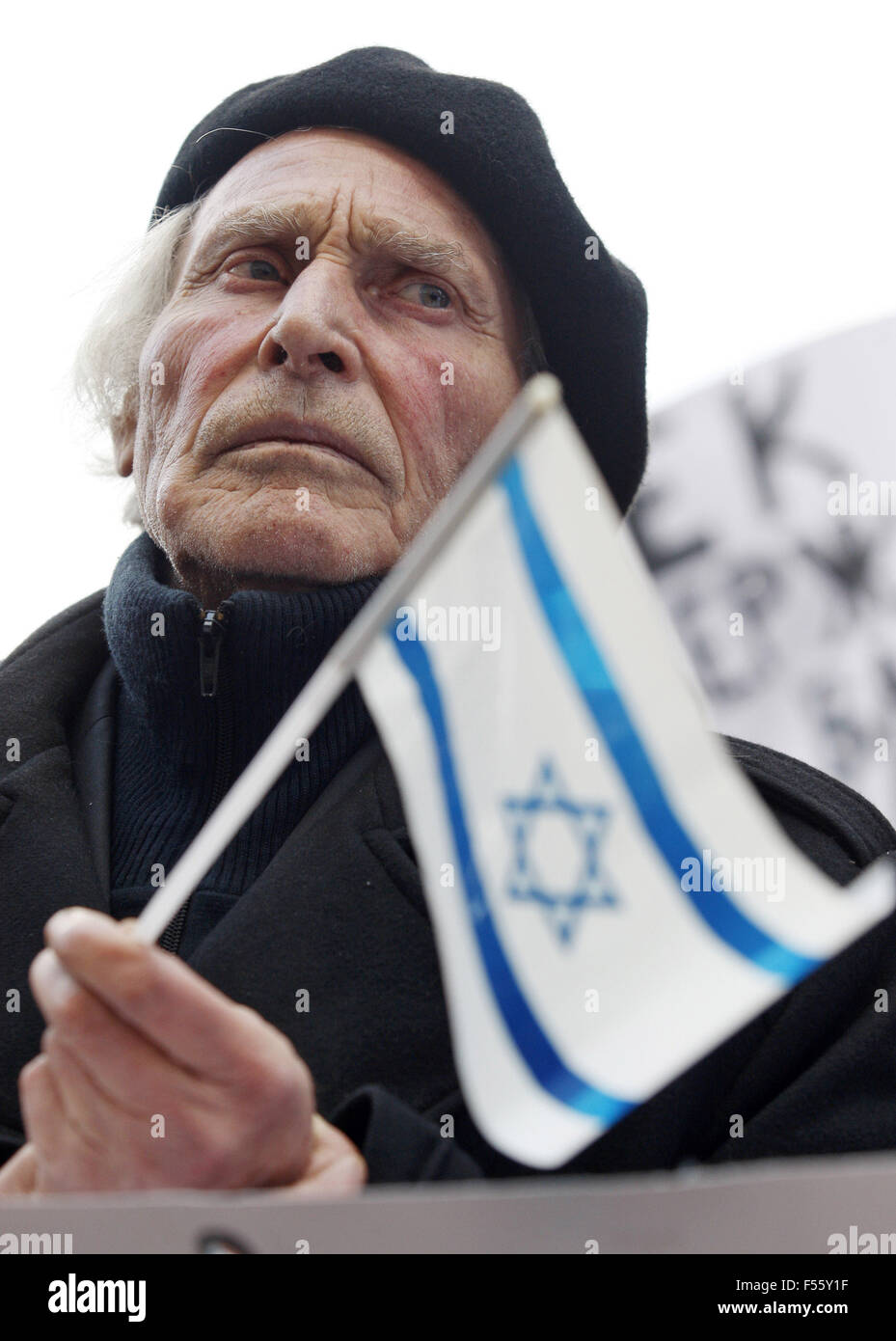 Oct. 28, 2015 - Kiev, Ukraine - An Ukrainian man holds an Israeli flag ...