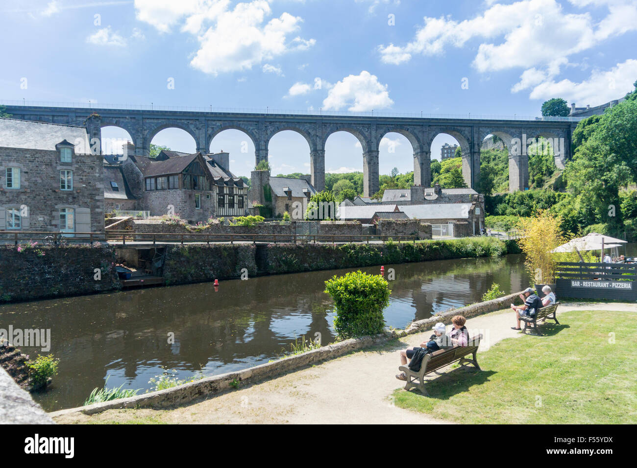Viaduct crossing the river Rance at Dinan, Brittany, France Stock Photo ...