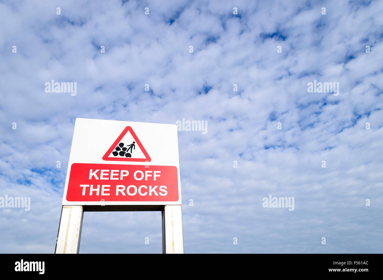keep off the rocks sign England UK Stock Photo - Alamy