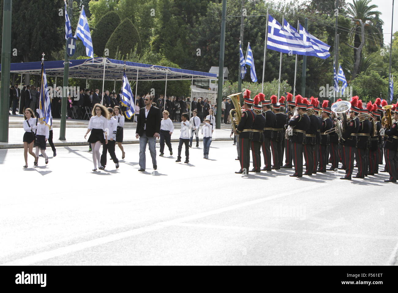 Athens, Greece. 28th October 2015. School students march past the Greek ...