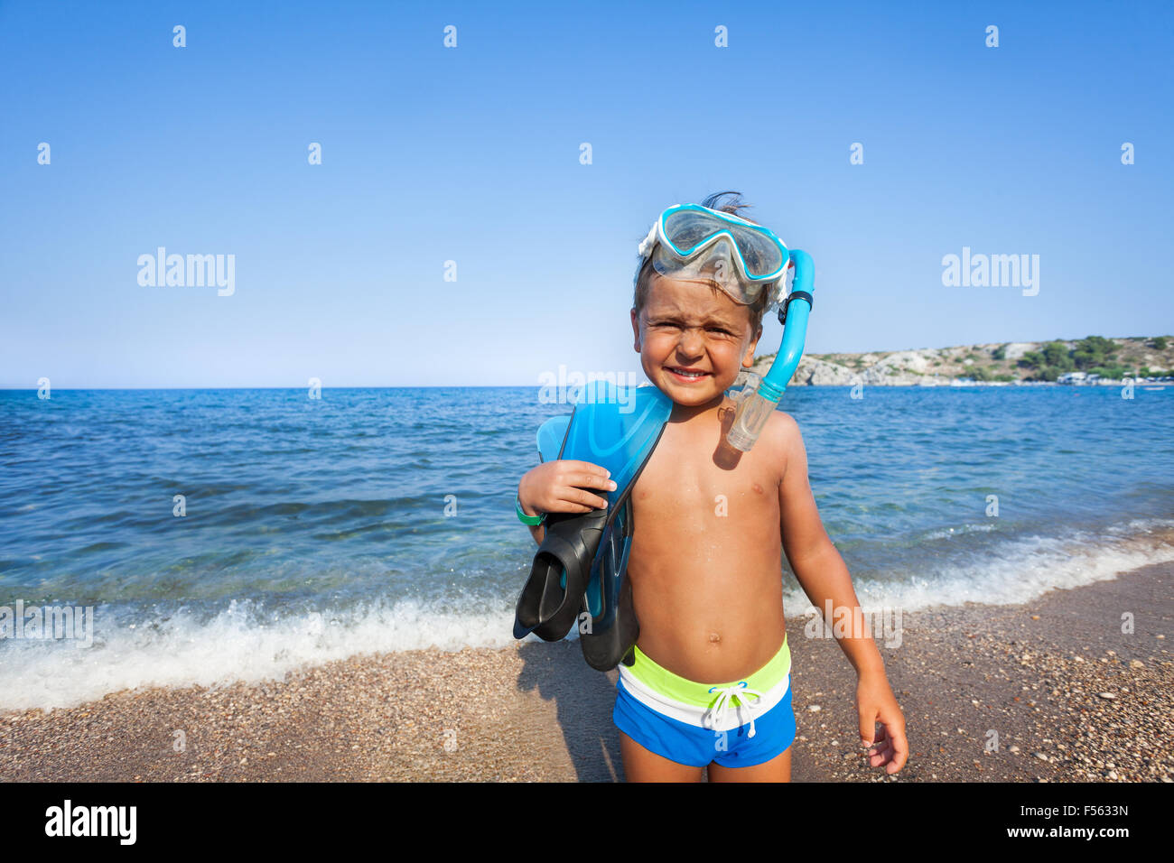 Scuba boy hi-res stock photography and images - Alamy