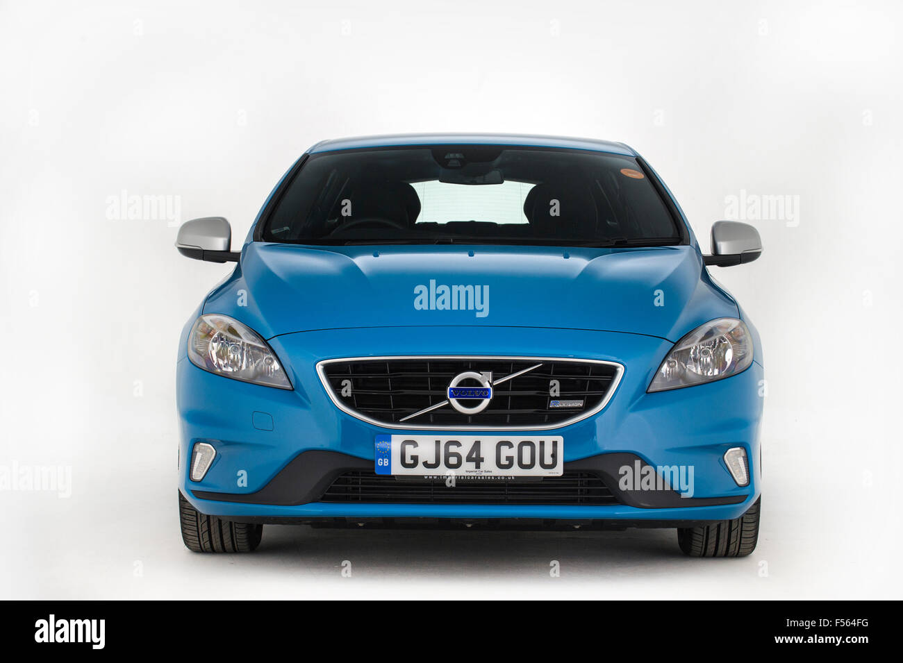 Volvo sedan blue hi-res stock photography and images - Alamy