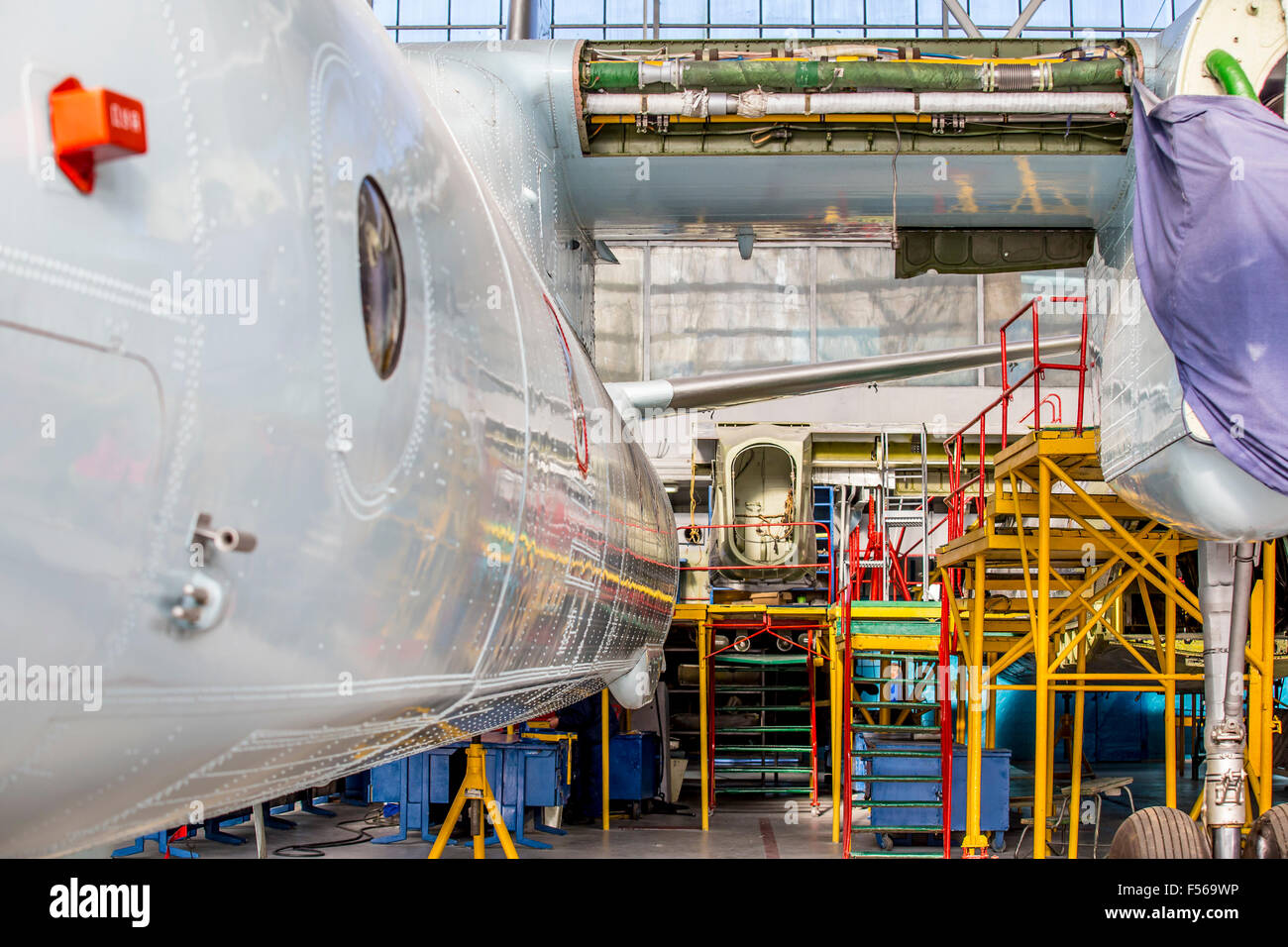 Aircraft stands hi-res stock photography and images - Alamy