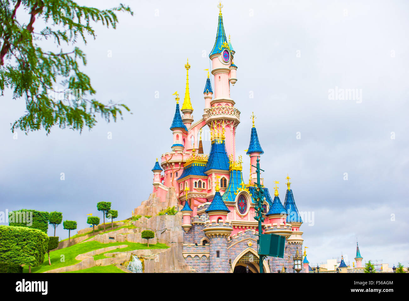 Wonderful magic castle princess at Disneyland Stock Photo - Alamy