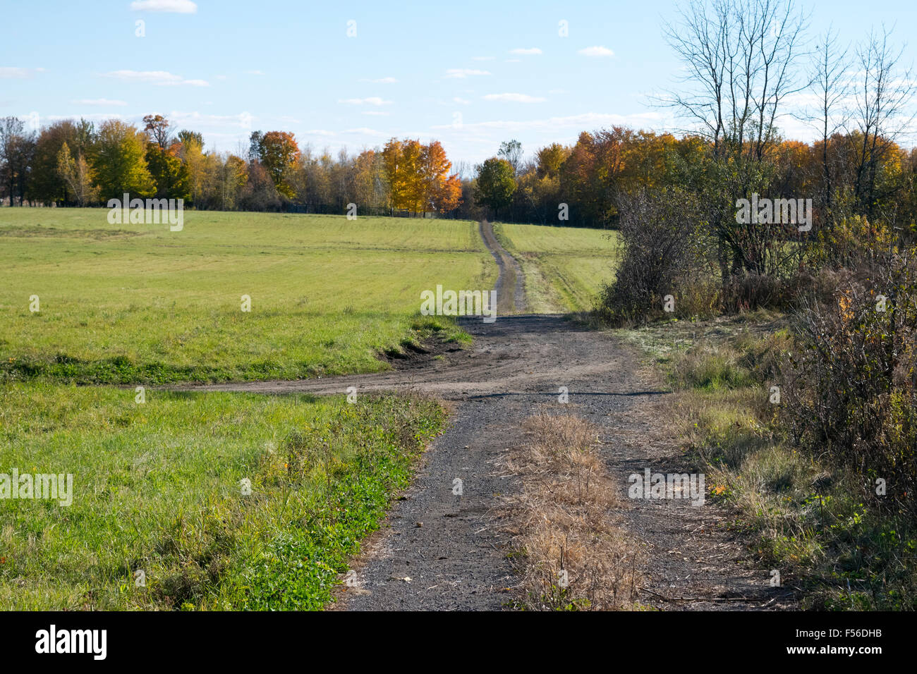 Crossroads country hi-res stock photography and images - Alamy