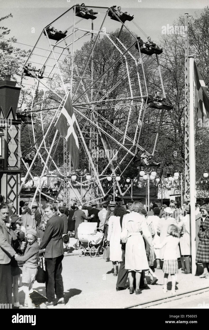 1960s amusement park hi-res stock photography and images - Alamy