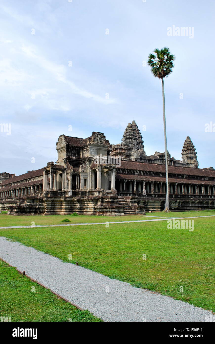 Pathway leading to Angkor Wat temple complex in Cambodia Stock Photo ...