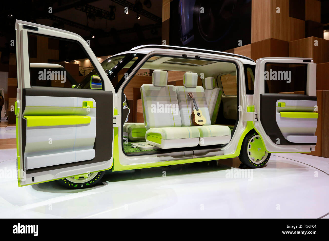 The new DAIHATSU HINATA car on display during the 44th TokyoN Motor ...