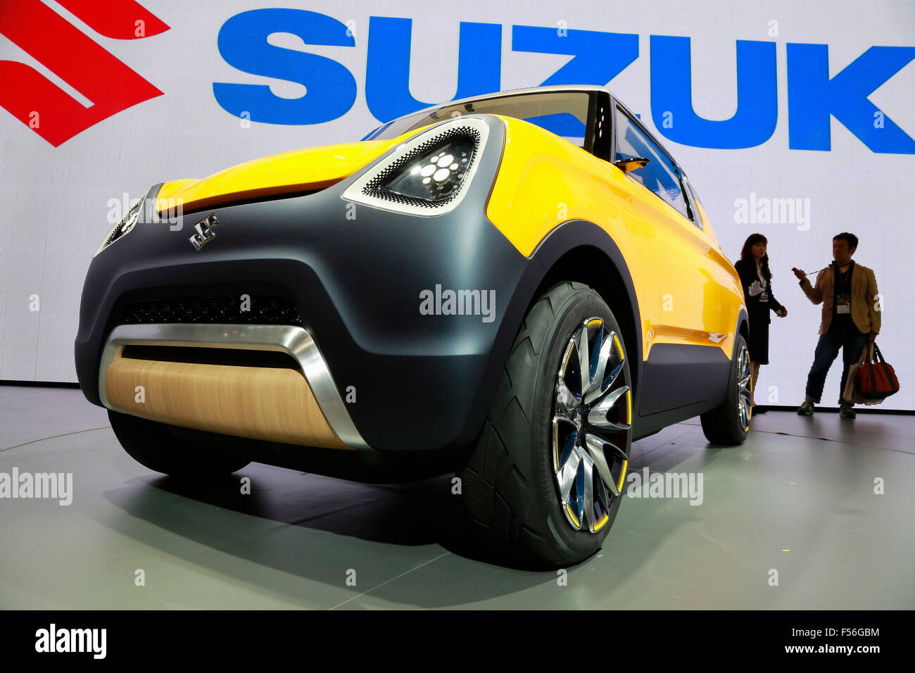 The new SUZUKI MIGHTY DECK car on display during the 44th Tokyo Motor ...