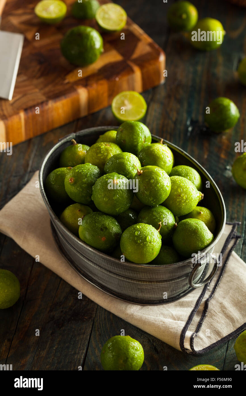 Limes green bowl hi-res stock photography and images - Alamy