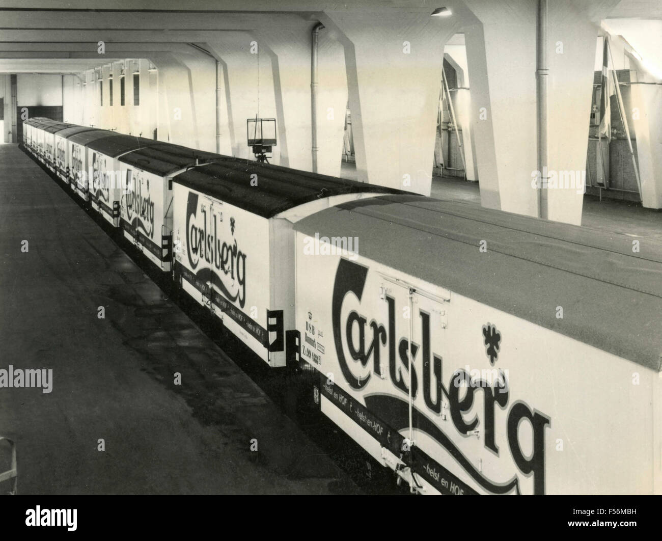 1950 train hi-res stock photography and images - Alamy