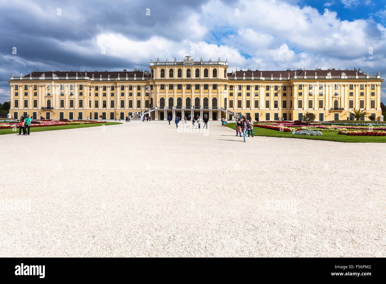Schloss schonbrunn palace hi-res stock photography and images - Alamy
