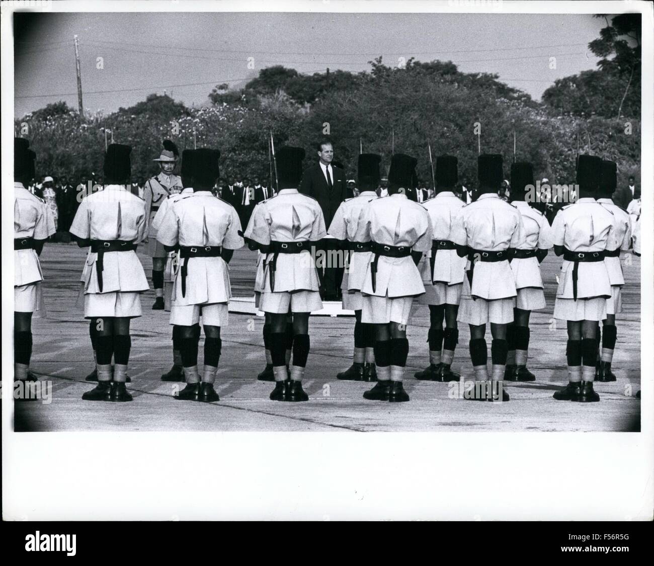 Malawi Independence the Malawi rifles reviewed by Prince Philip. 6th ...