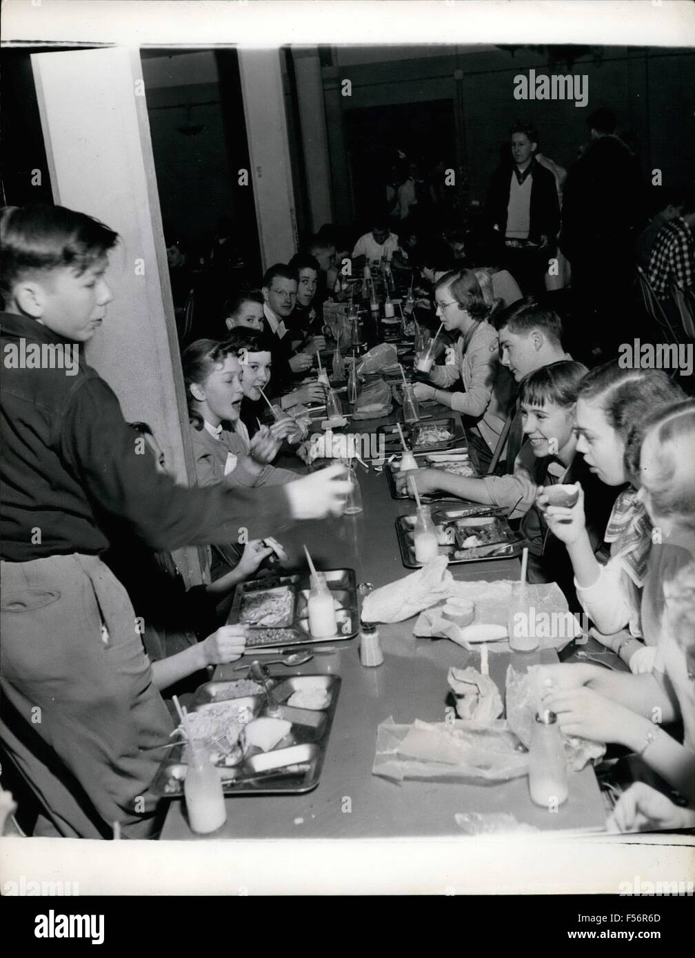 American military lunch break hi-res stock photography and images - Alamy