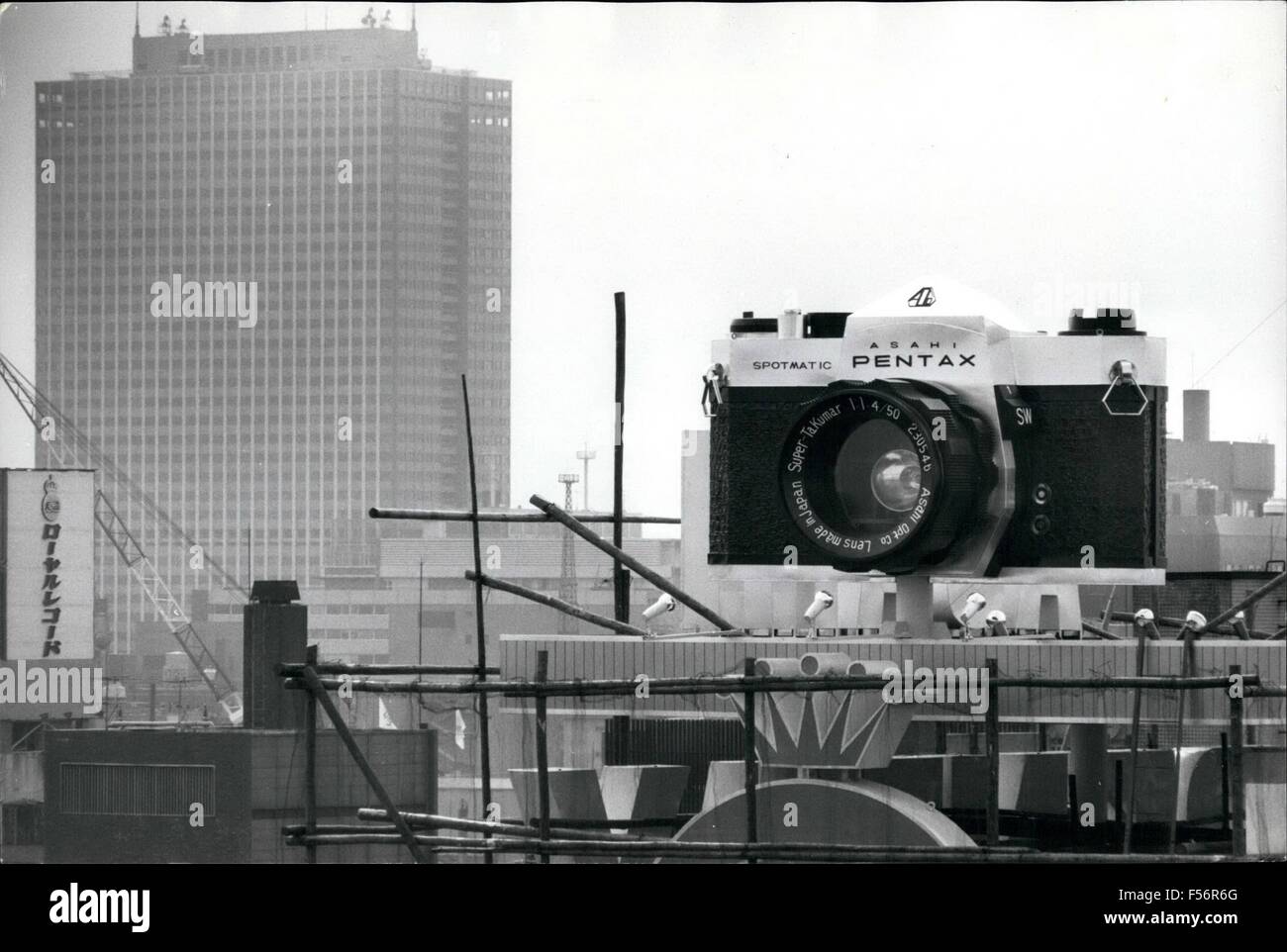 1972 - Big Camera on Tokyo s skyline A mammoth model of a Japanese made ...