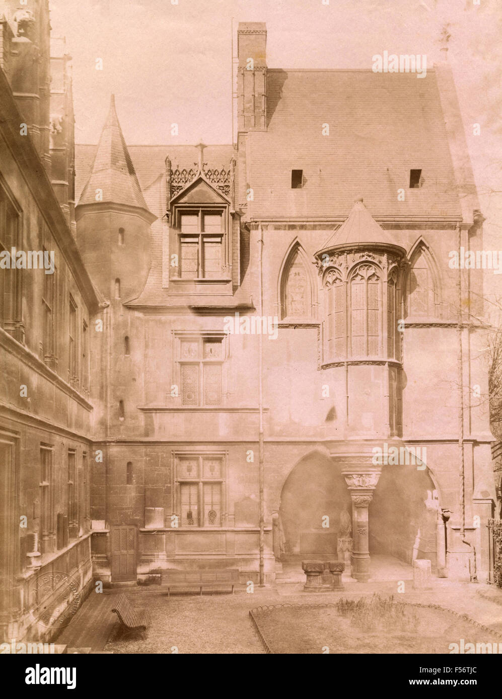 1800 paris hi-res stock photography and images - Alamy