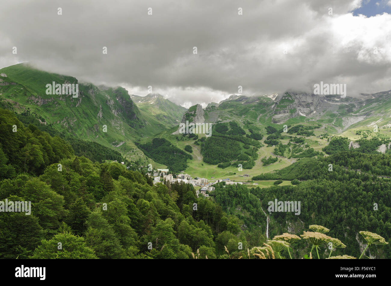 Amazing natural view at the Pyrenees mountains in Spain Stock Photo - Alamy